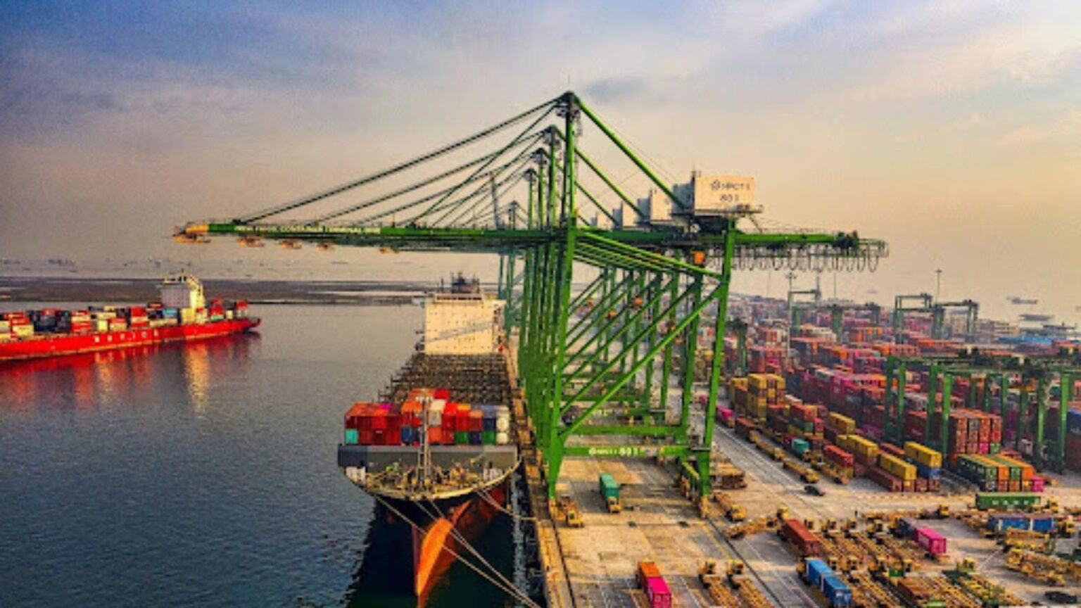 Manfaat Freight Forwarder Untuk Bisnis Perusahaan